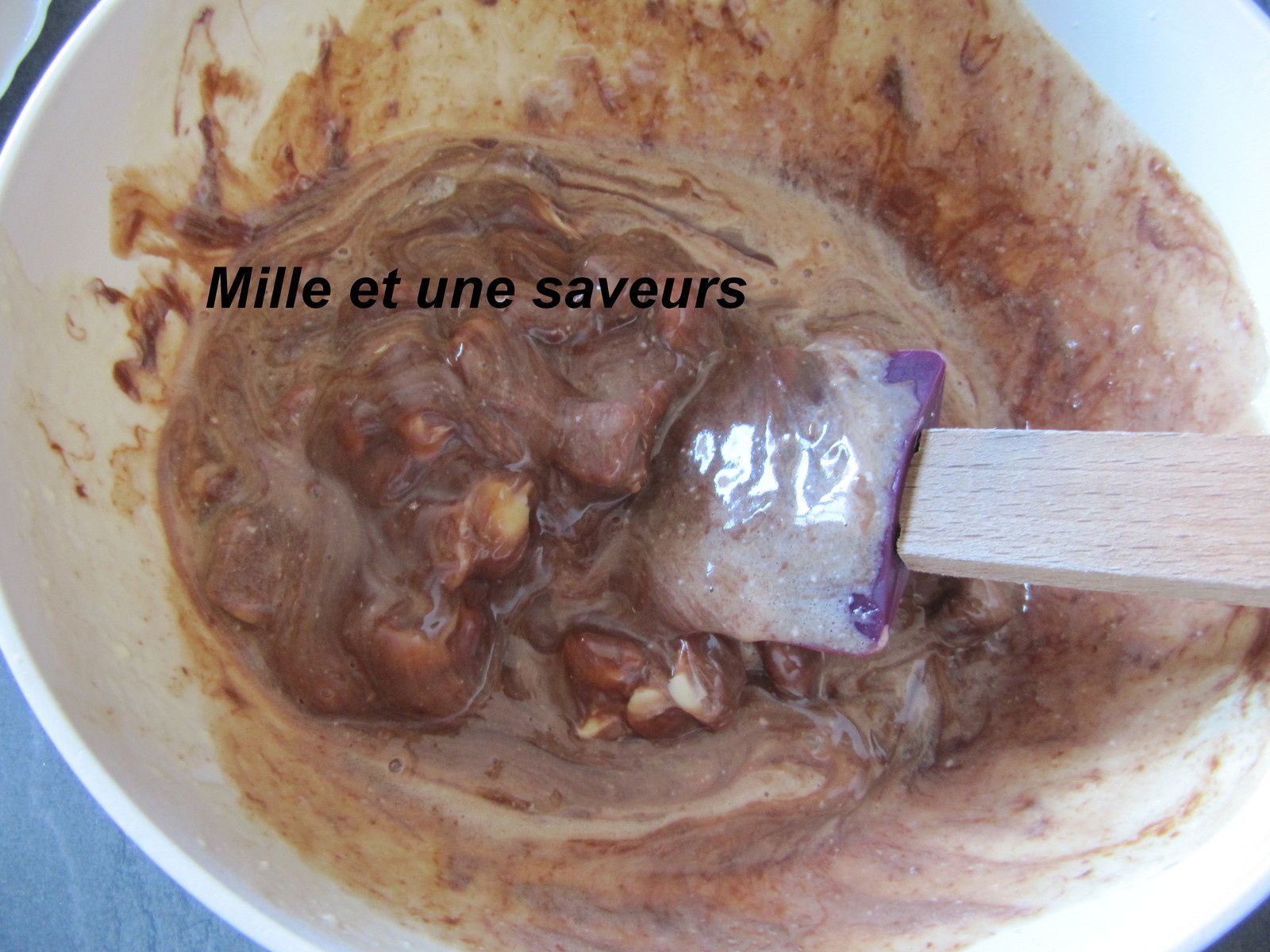 Damier avec sa ganache au chocolat kinder - mille et une saveurs dans ...