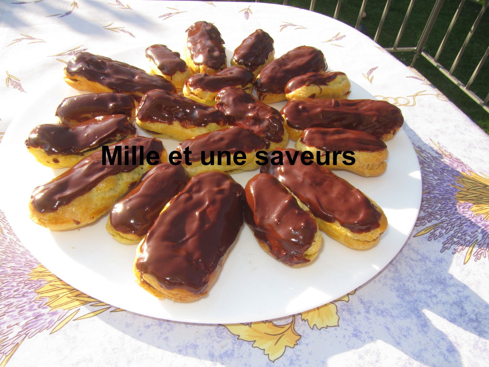 Eclairs au chocolat maison - mille et une saveurs dans ma cuisine