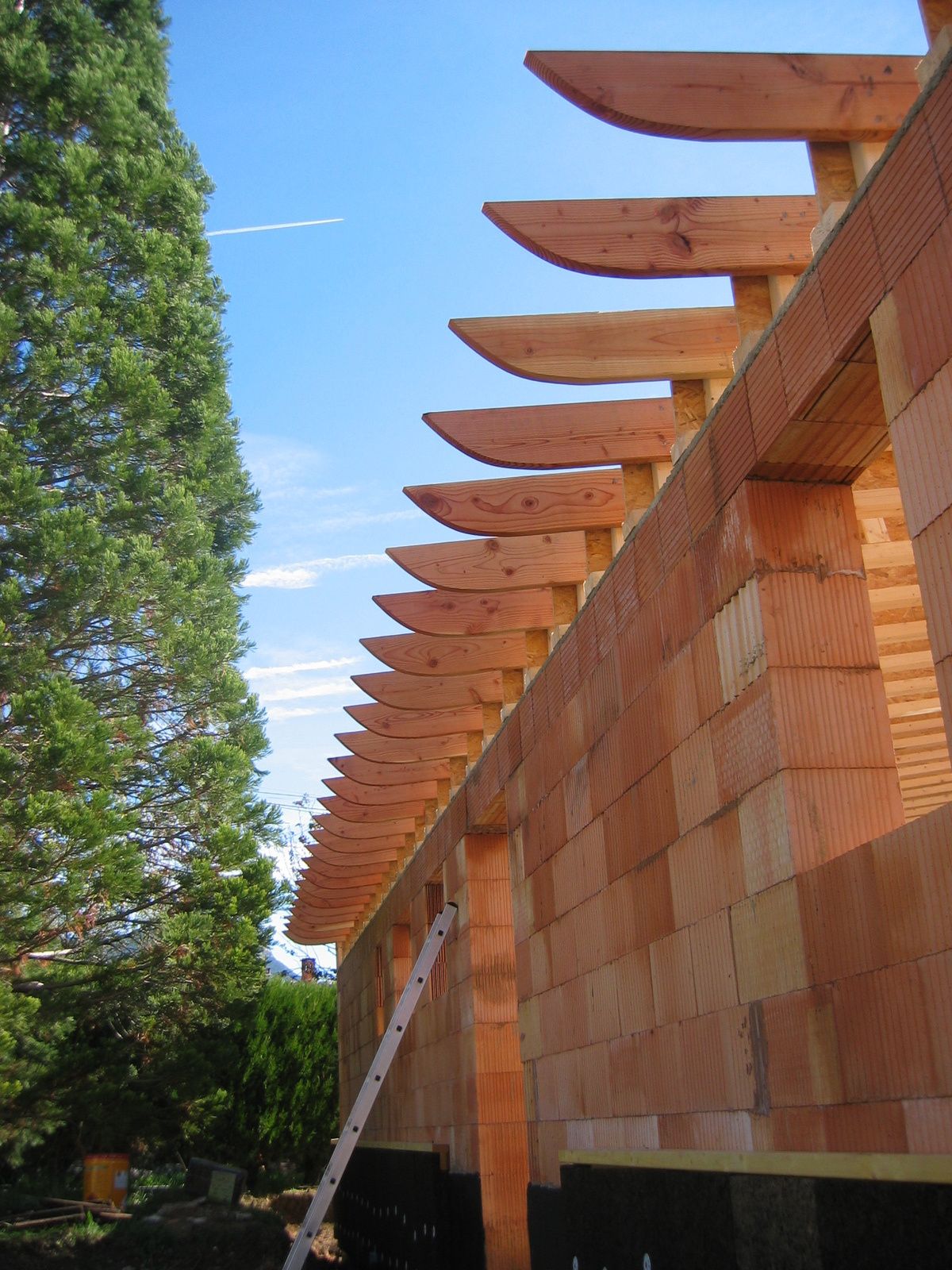 Toit mono pente à Aix en Diois en octobre 2013 - structuresbois