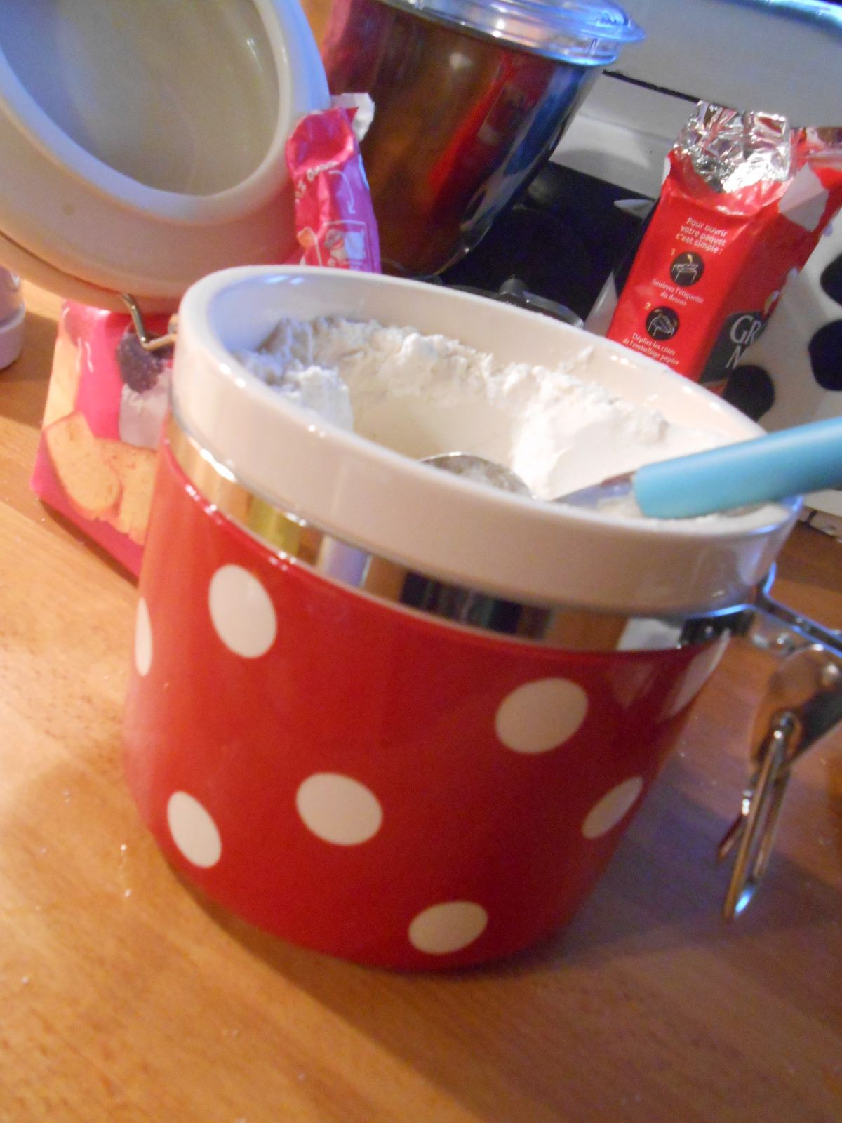 Recette de l'Opéra (biscuit Joconde, ganache chocolat et crème au ...