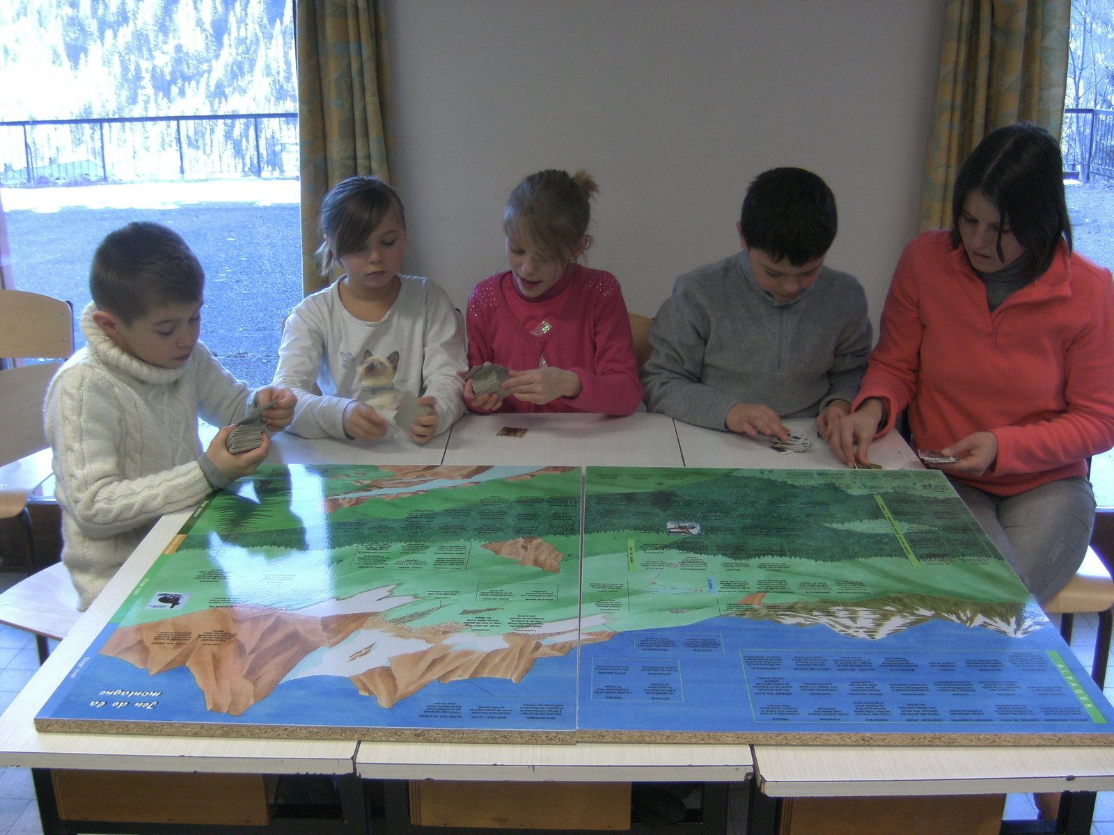 Jeu de la montagne pour les CM1-6 - Suivez les CM1 à Châtel