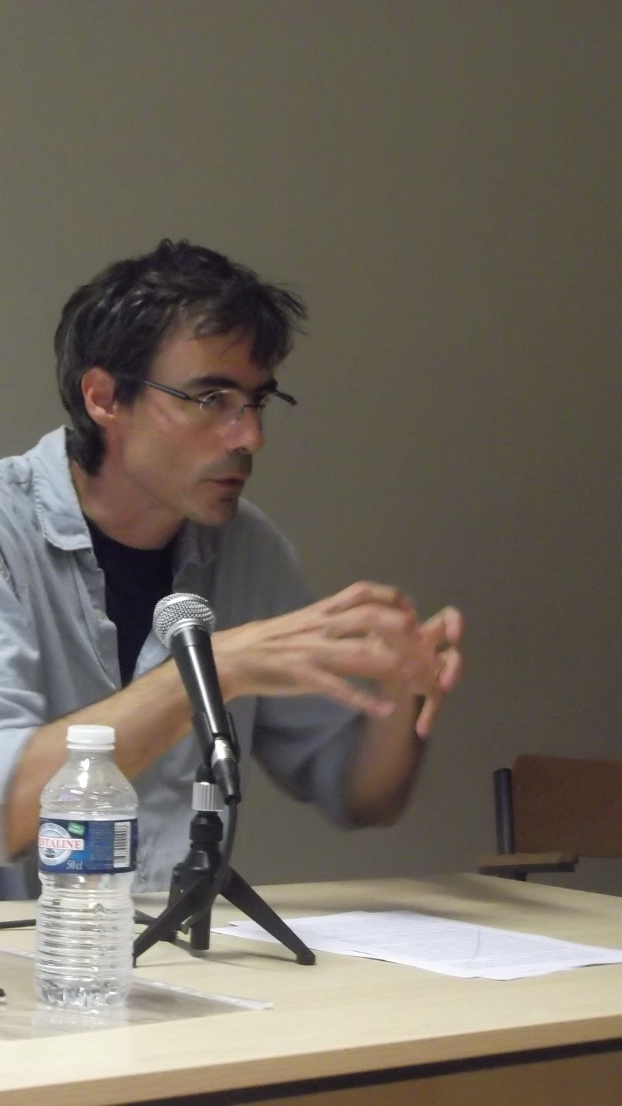 A VOS ORDRES! par EMMANUEL SAINT-FUSCIEN La relation d'autorité dans l ...