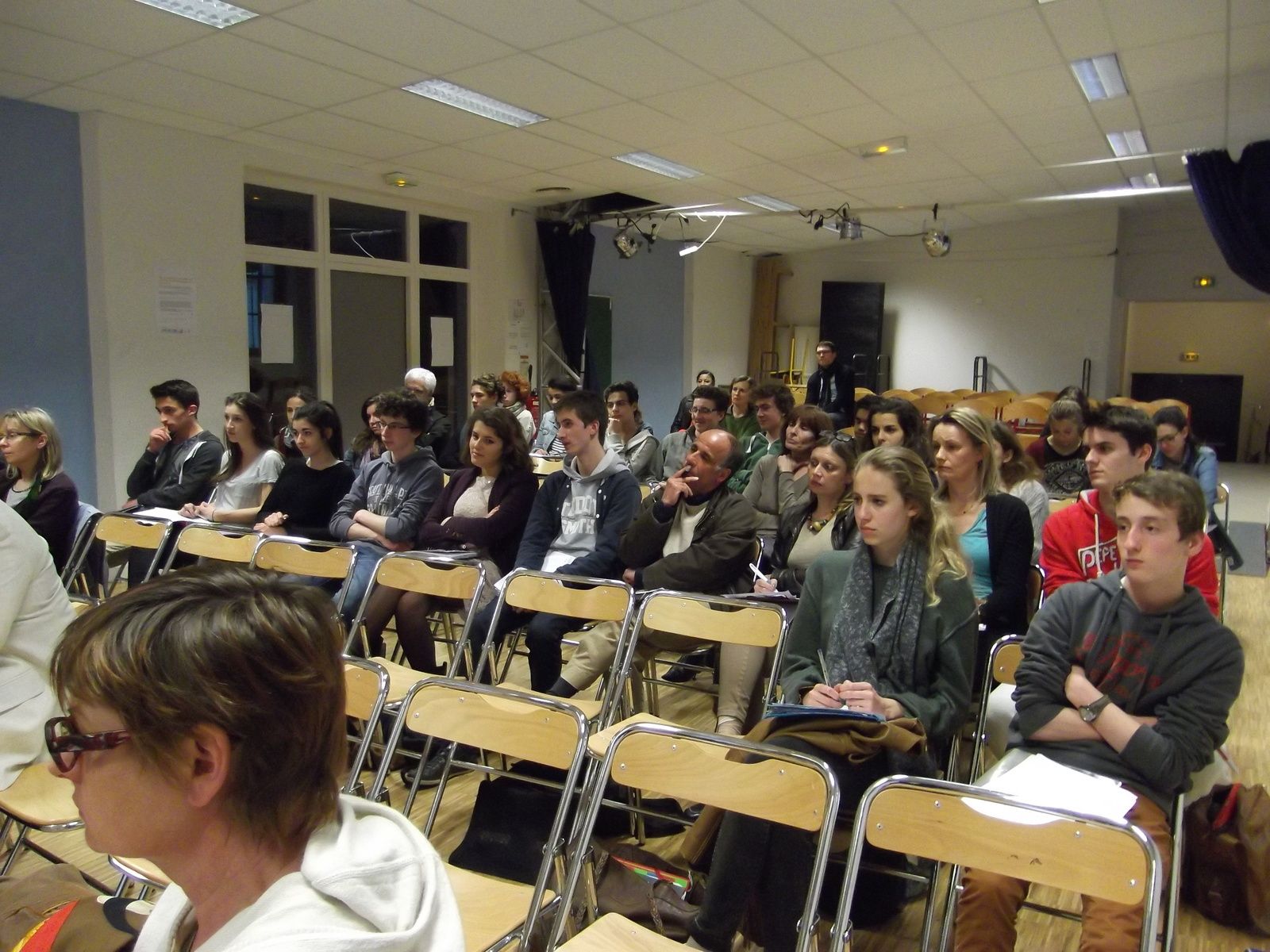 LA CHAÎNE INVISIBLE : TRAVAILLER AUJOURD'HUI ENTRE FLUX TENDU ET ...