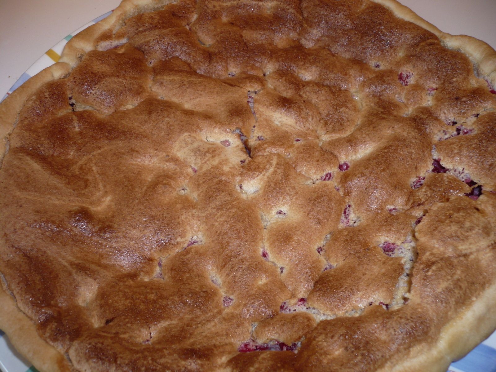 Tarte aux groseilles rouges meringuées - La table est dressée
