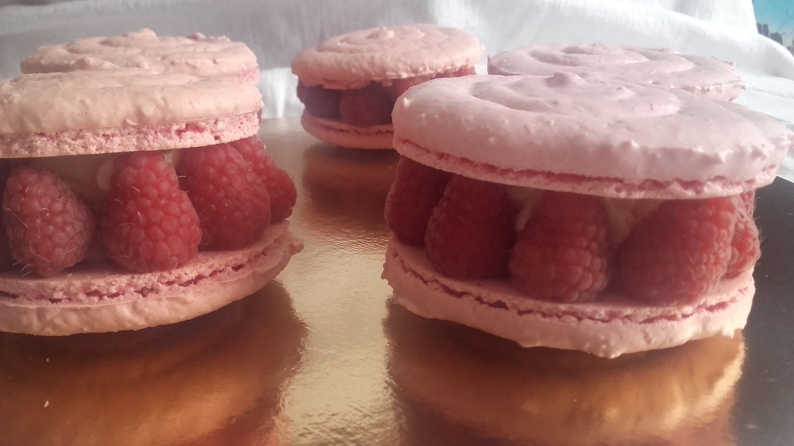 Macaron Ispahan de Pierre Hermé - Les pâtisseries de Lucie