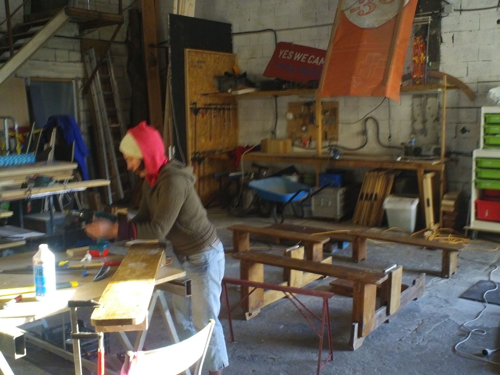 J- 60 : LES GRADINS - Cirque popup