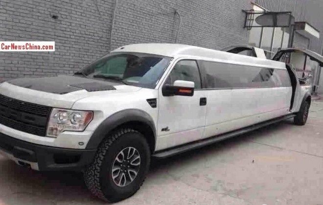 F-150 Raptor limousine - Drive With Kentin Dub