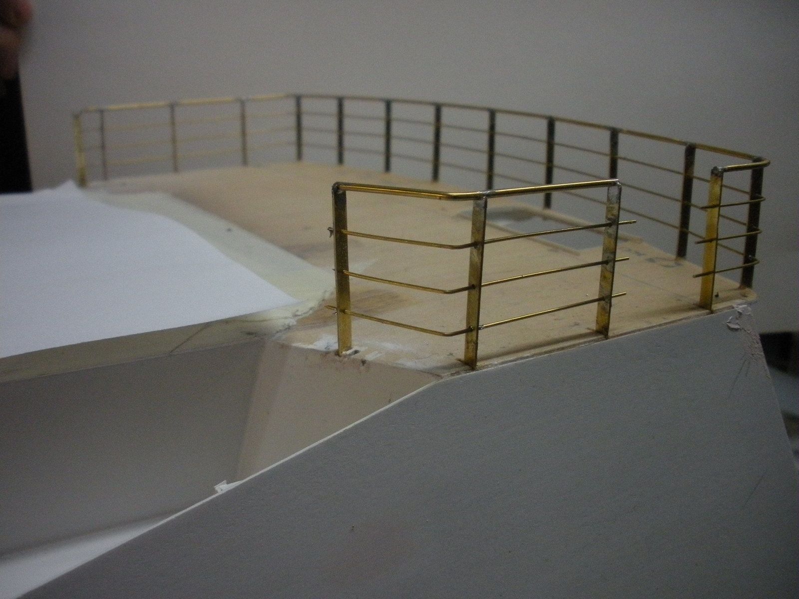 BASTINGAGE - MAQUETTE BATEAU PILOTE COURONNEE 4