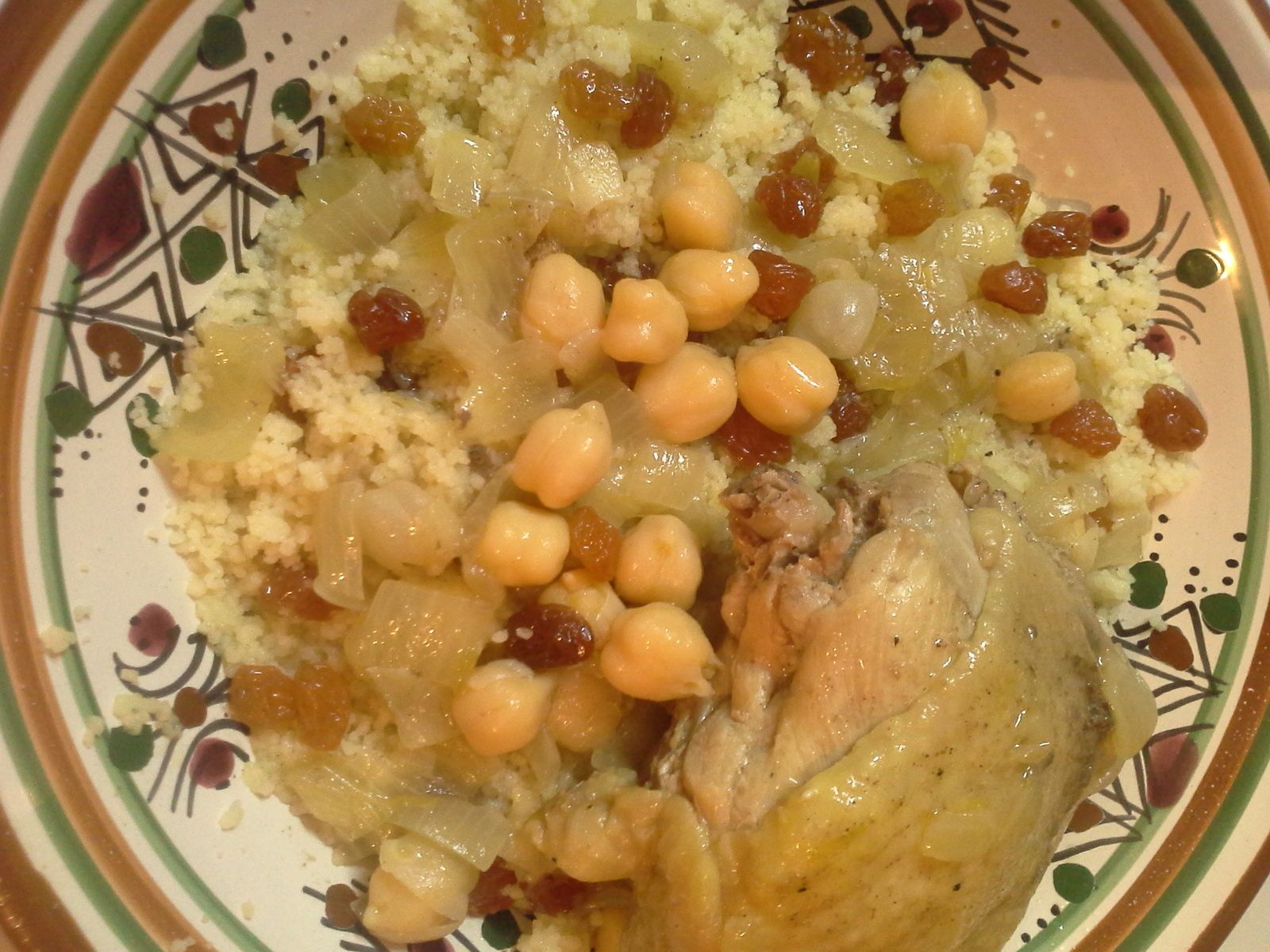 Couscous aux raisins secs et poulet - Cuisine Algérienne
