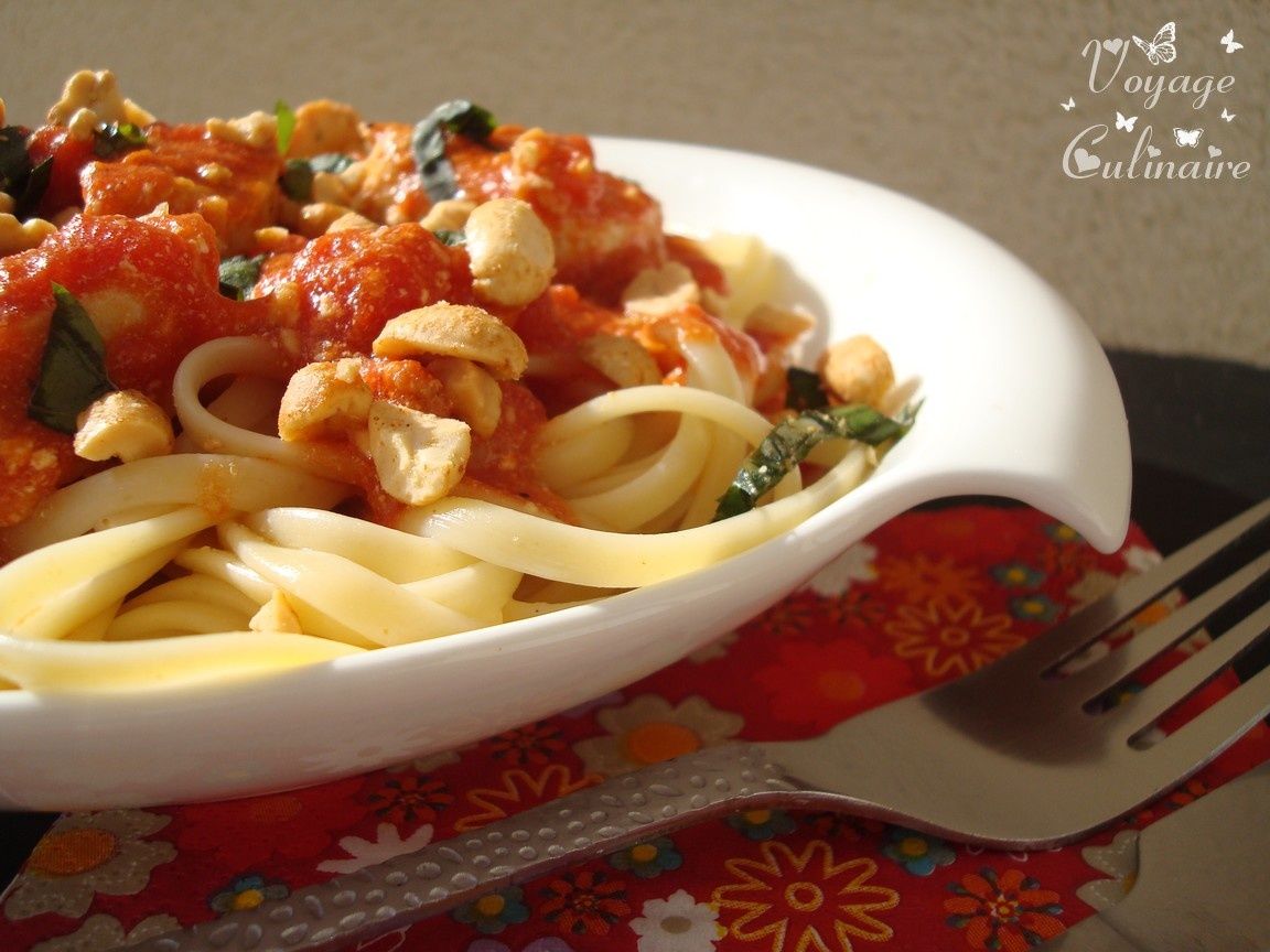 Poulet aux cacahuètes - Voyage Culinaire avec Christelle