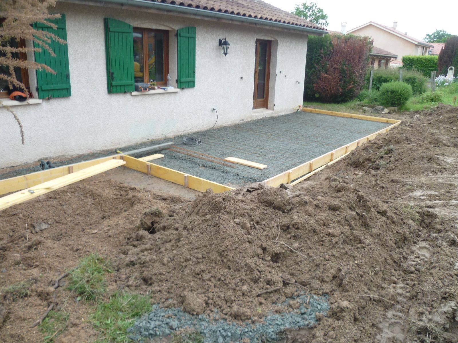 Terrassement et création d'une terrasse - Denis Villalba Multi services