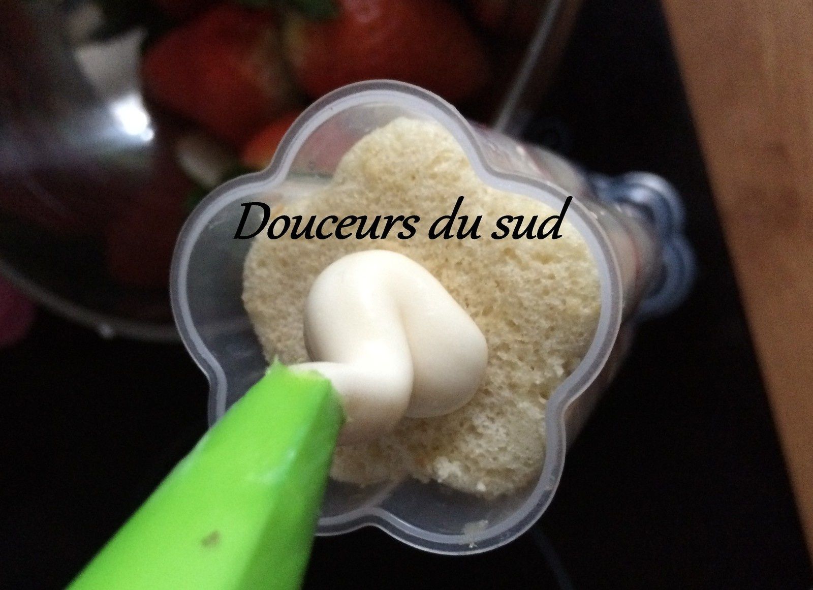 Push cake facon Fraisier - Douceurs du sud