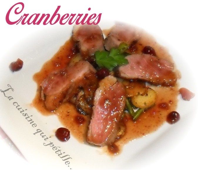 Magret de canard sauce cranberries et cerise - Le blog de cuisine qui ...