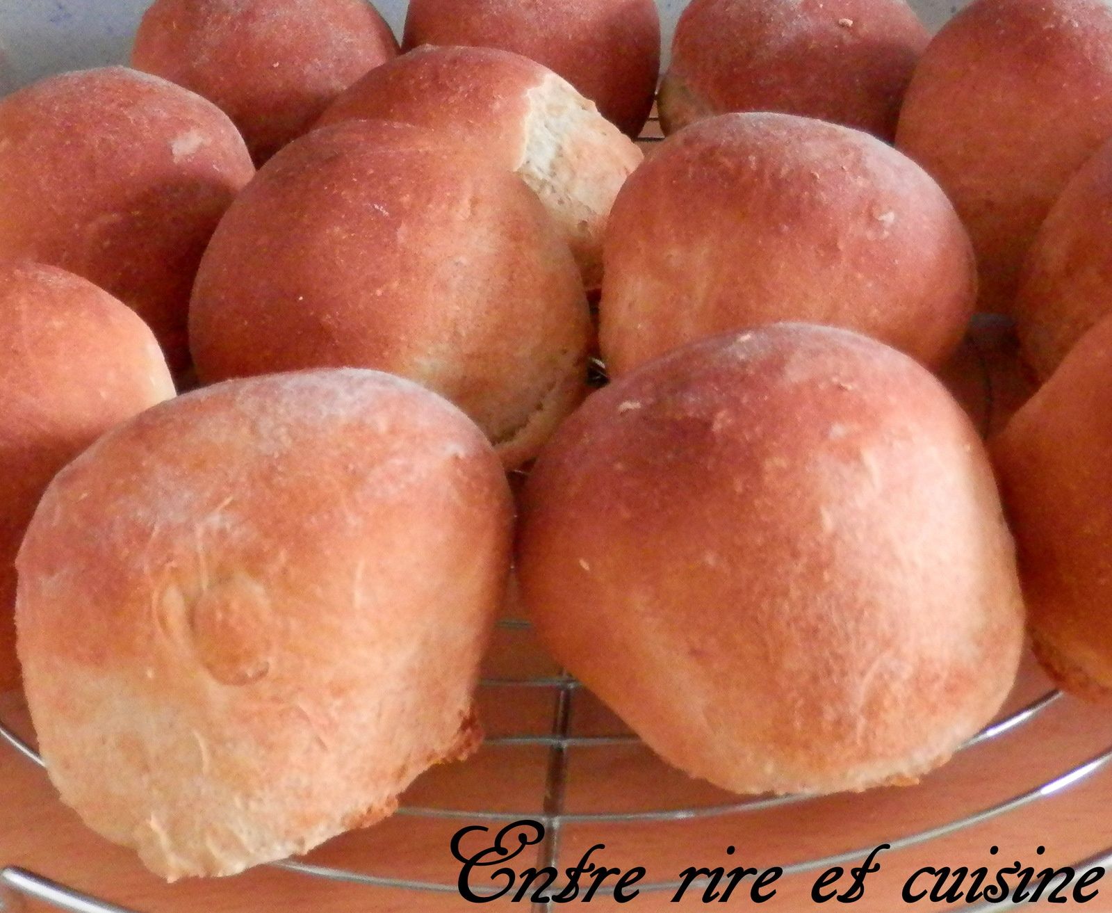 Petits pains individuels à la crème fraîche - Entre rire et cuisine