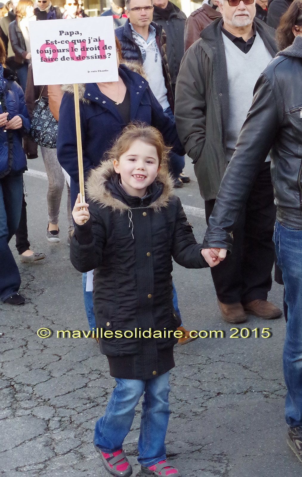 Plus de 20 000 Charlie à la Roche-sur-Yon [images] - ma ville solidaire ...