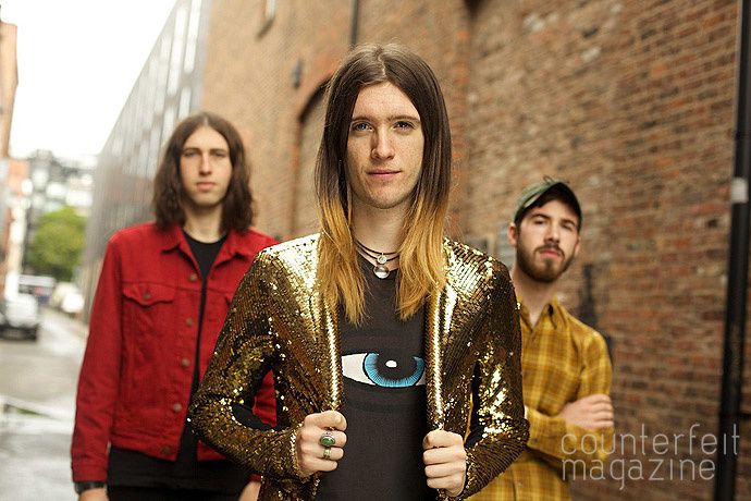 man made, un jeune groupe de manchester avec un certain nile marr fils ...