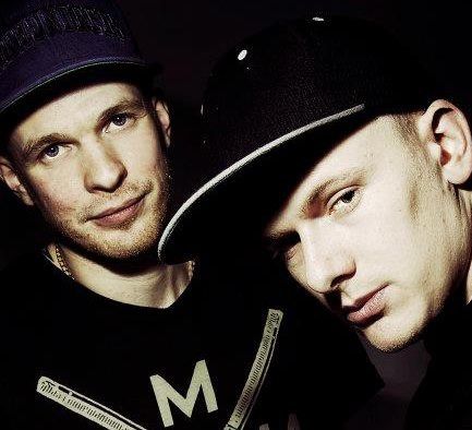 the prototypes, un duo de dj's et producteurs de brighton chris garvey ...