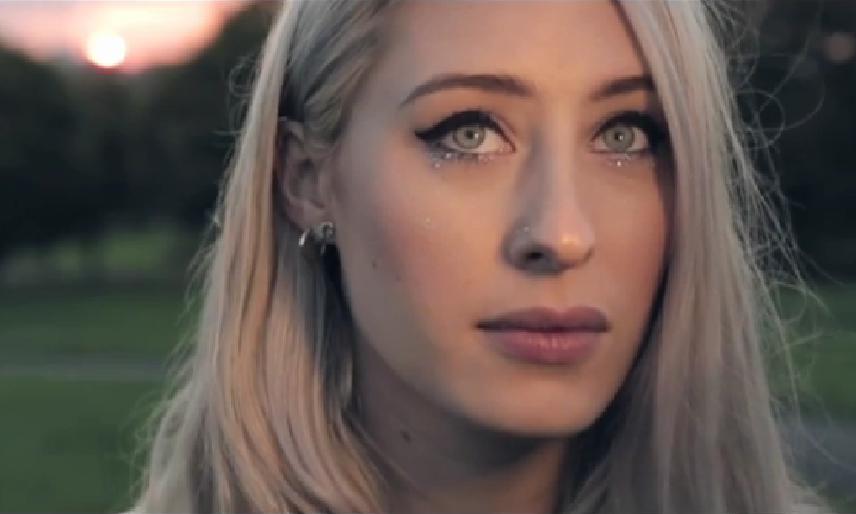 violet skies, une chanteuse du pays de galles aux paysages sonores ...