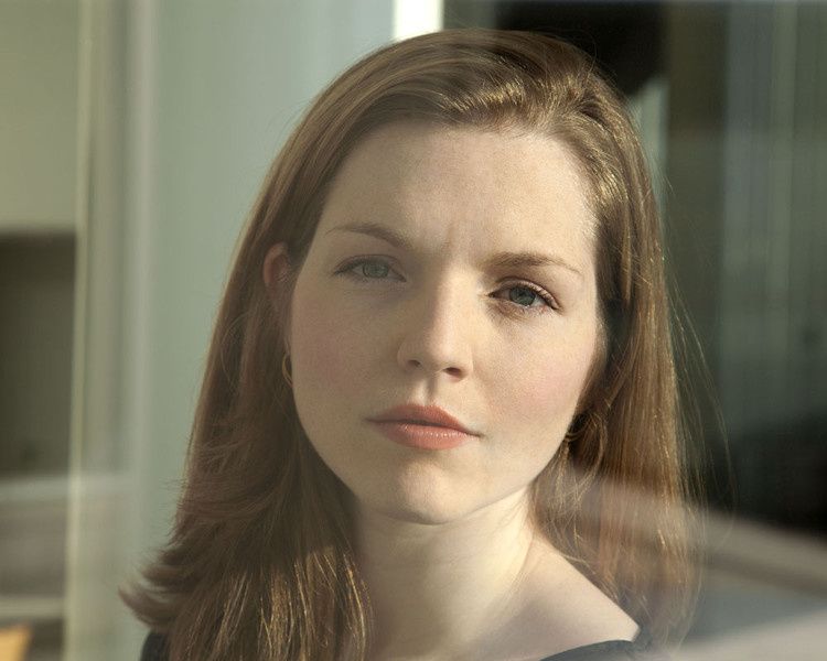 cathy krier, une jeune pianiste luxembourgeoise aux yeux aussi clairs ...