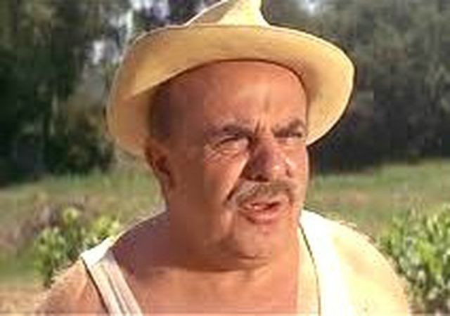 fernand sardou, un chanteur et acteur français qui se trouvait être ...