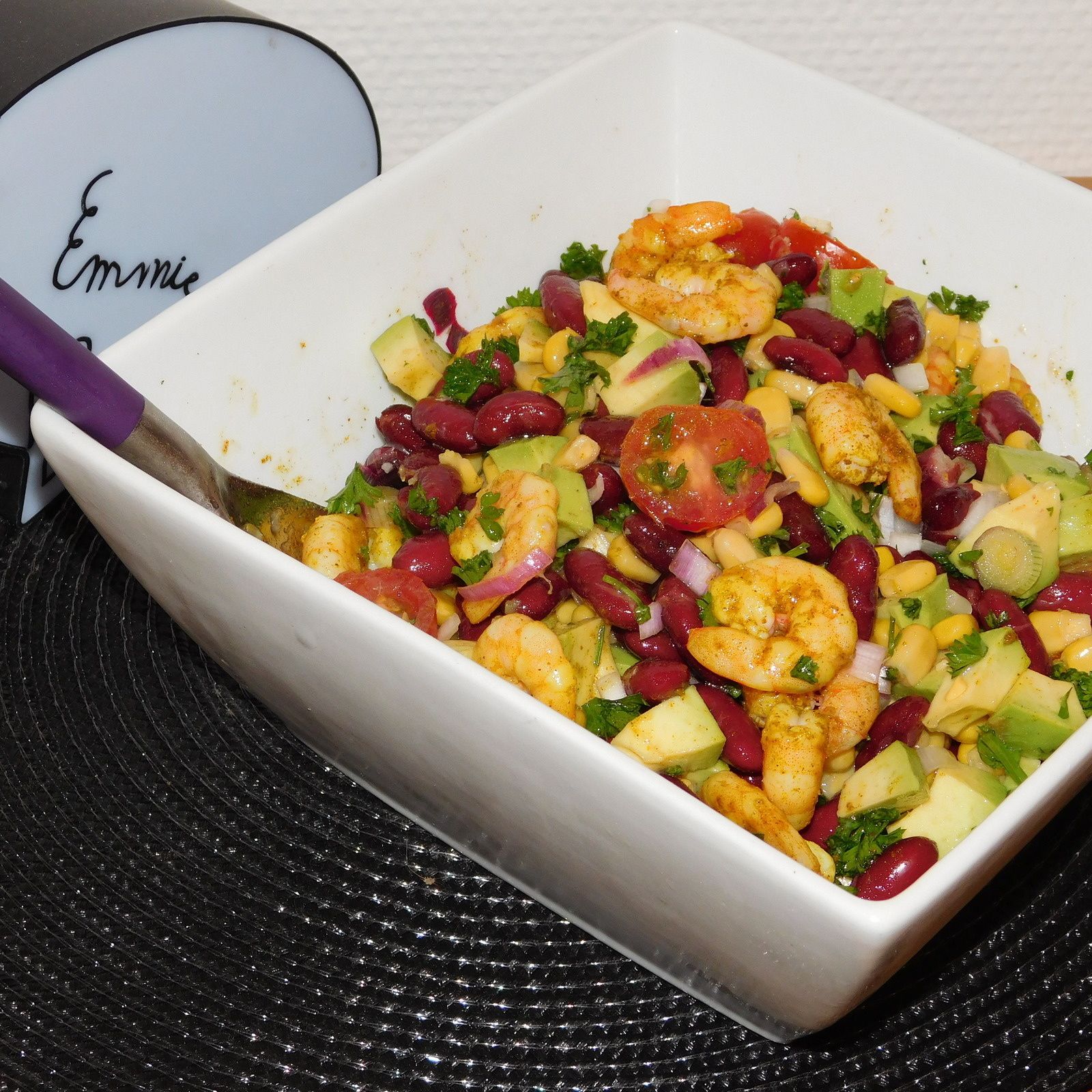 Salade de haricots rouges-maïs-avocats-tomates-crevettes. - Le blog de ...