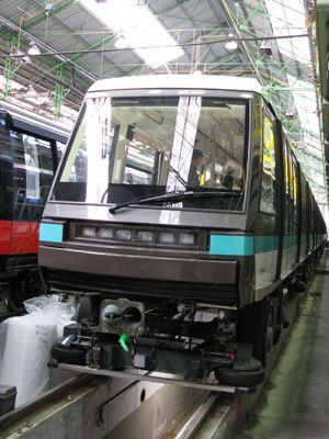 Le MP05 : nouveau matériel à pneus - IRR - Information Réseau RATP