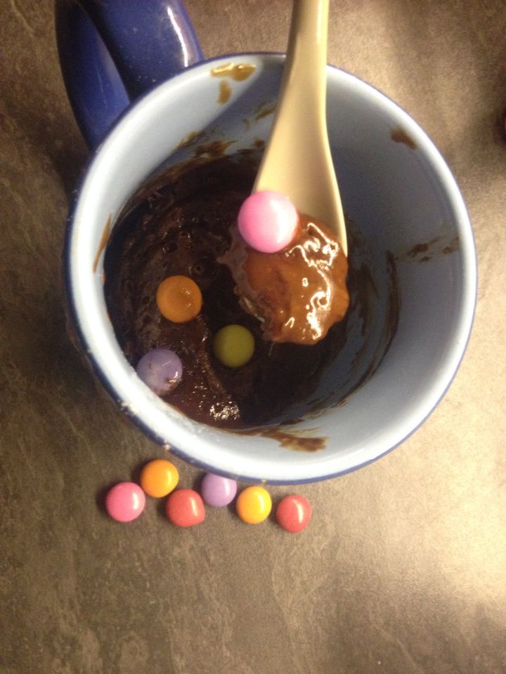 Mug cake aux smarties - Popote de petit_bohnium
