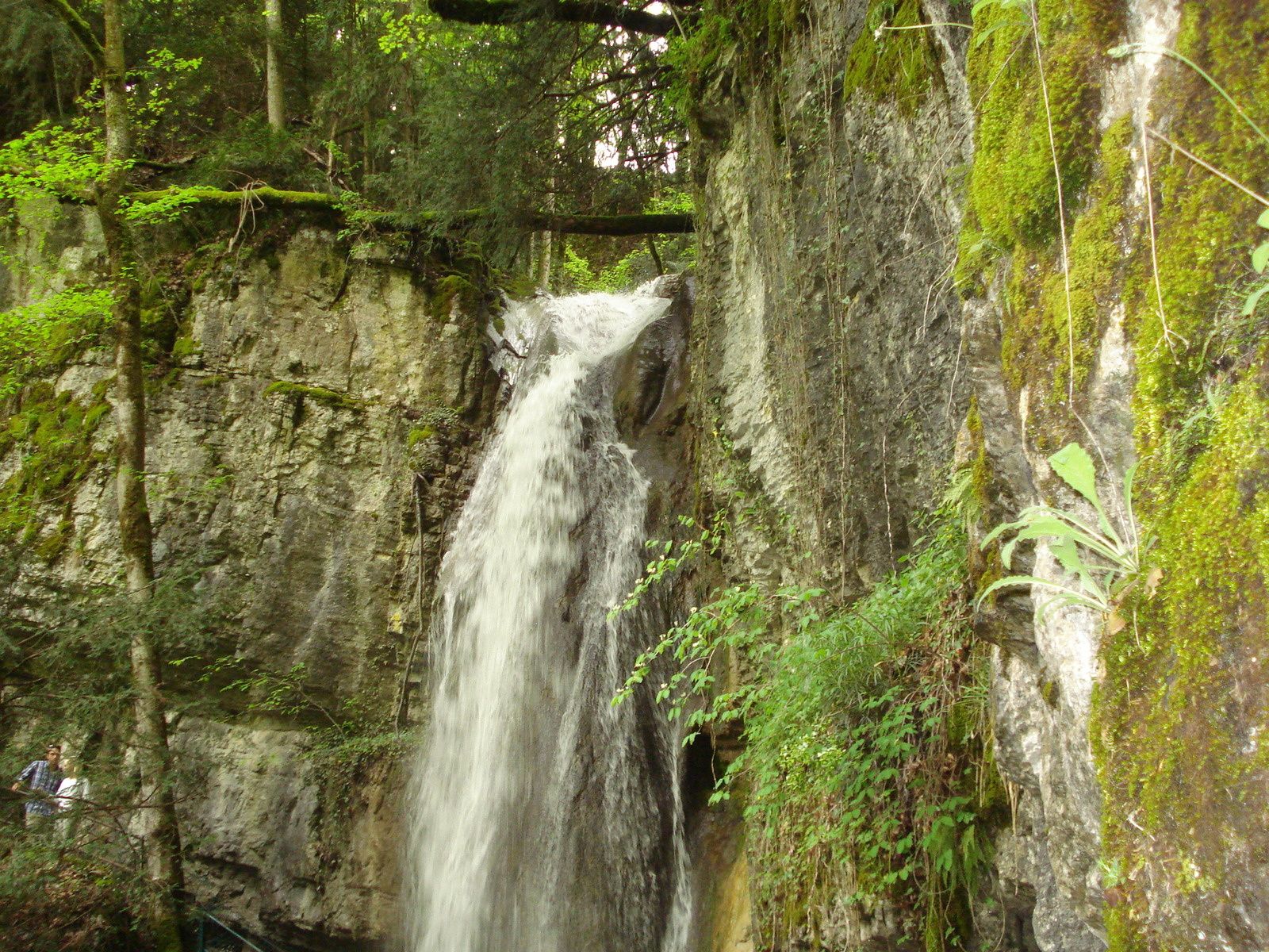 La cascade d'Angon - Le blog de Roger randonneur savoyard