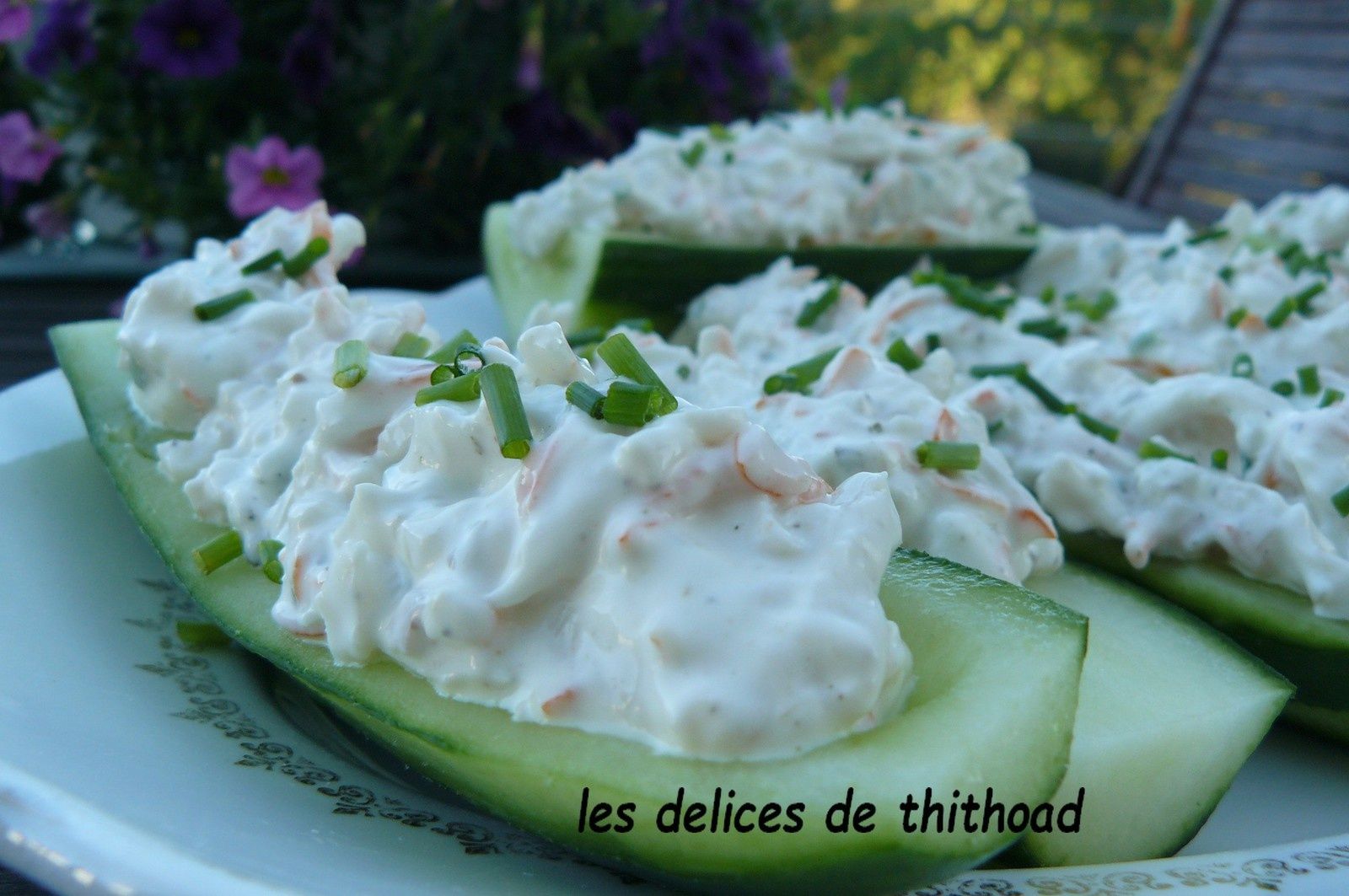 barquettes de concombres au surimi - Le blog de lesdelicesdethithoad