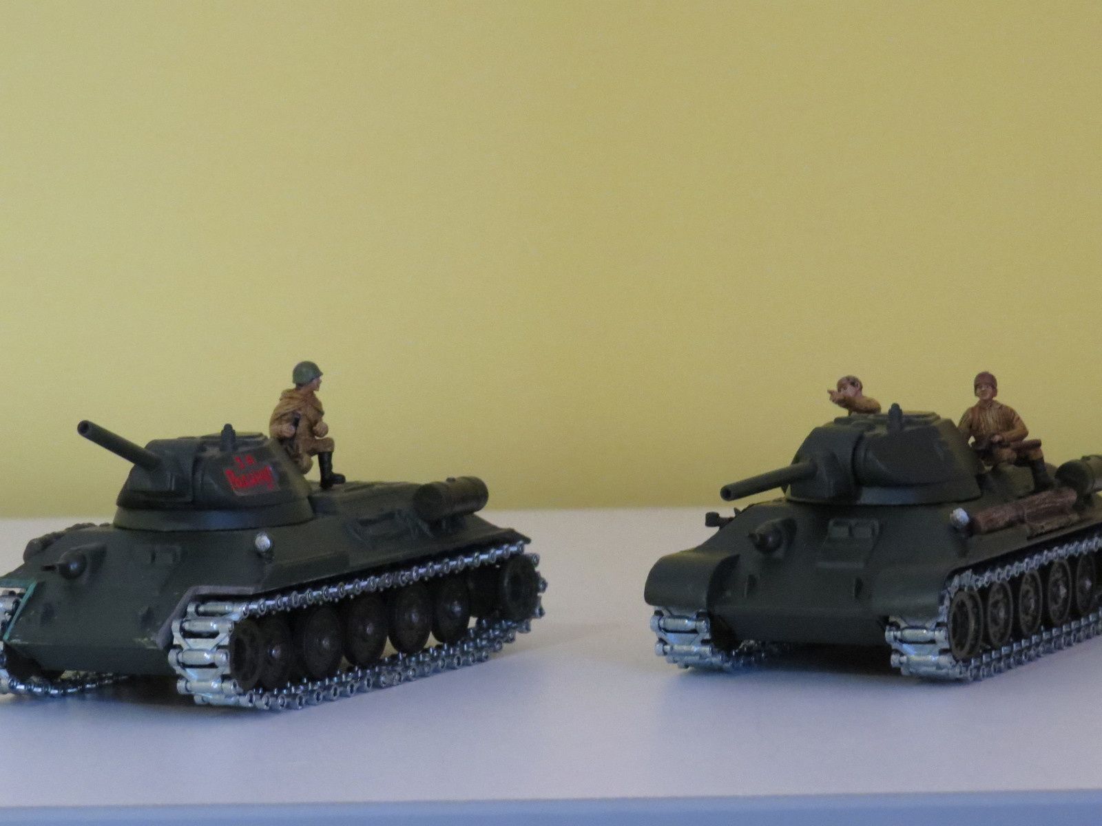 soviet infantry tank riders - solido master 48