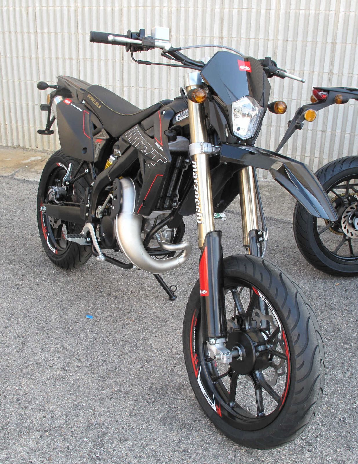 RIEJU MRT 50 PRO "Supermotard", "PRO "Free Jump" ou PRO "Marzocchi ...