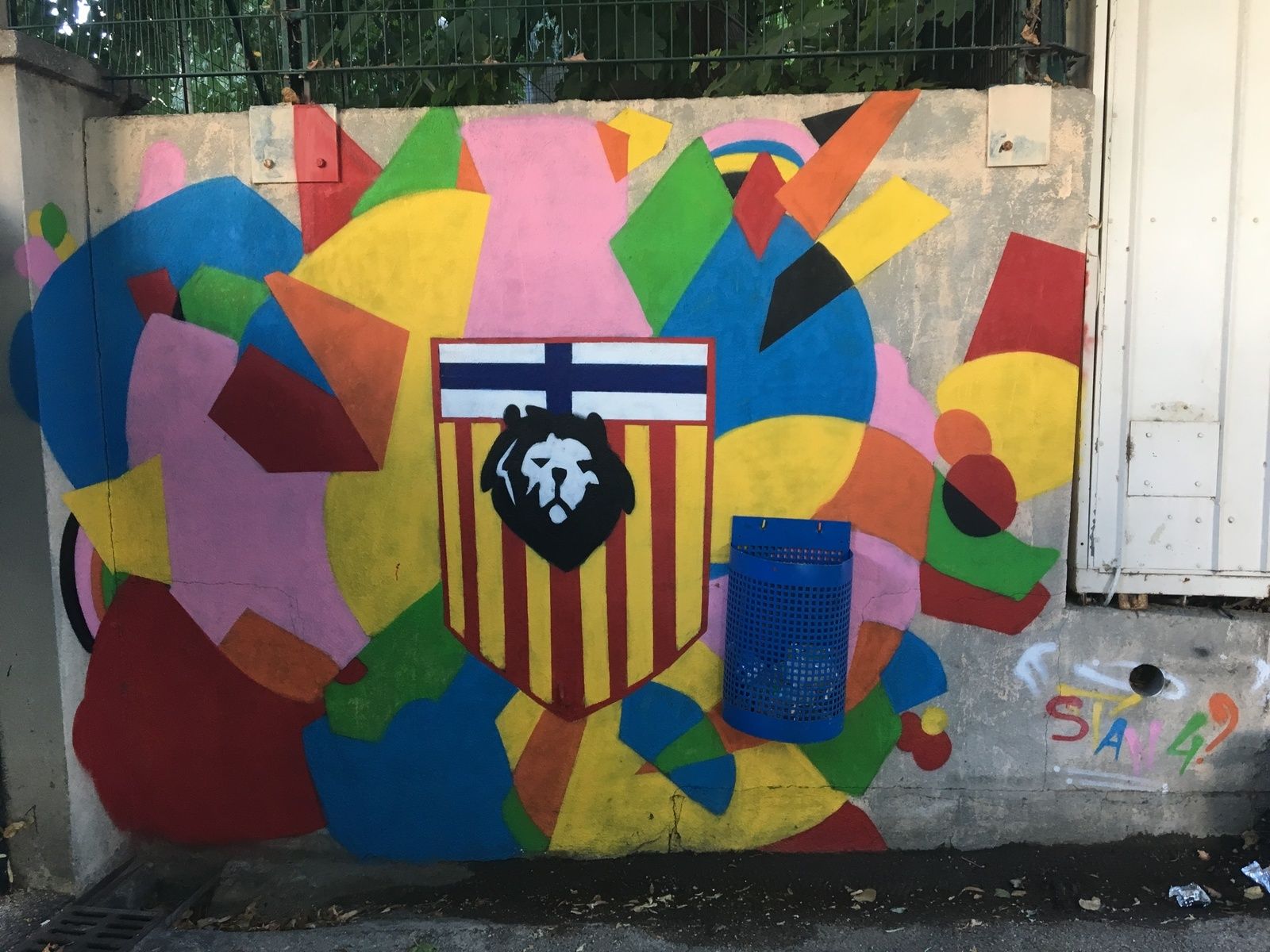 UN MUR ET DES COULEURS... DU GRAPH TOUJOURS ET ENCORE - Le blog de ...