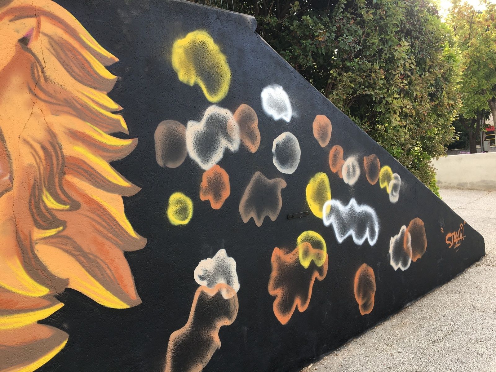 UN MUR ET DES COULEURS... DU GRAPH TOUJOURS ET ENCORE - Le blog de ...