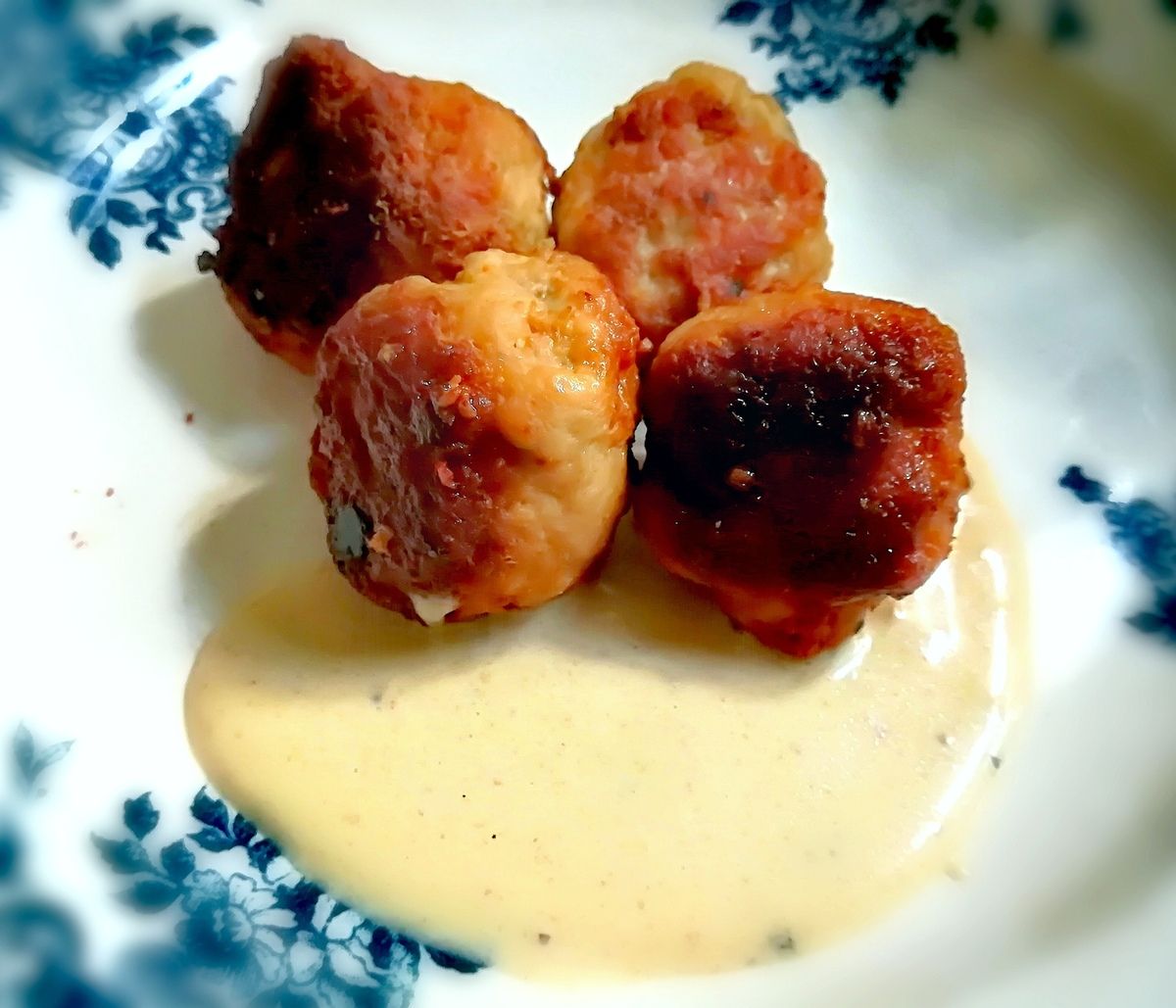 Polpettes de porc au pécorino, sauce crémeuse moutarde et parmesan - La ...