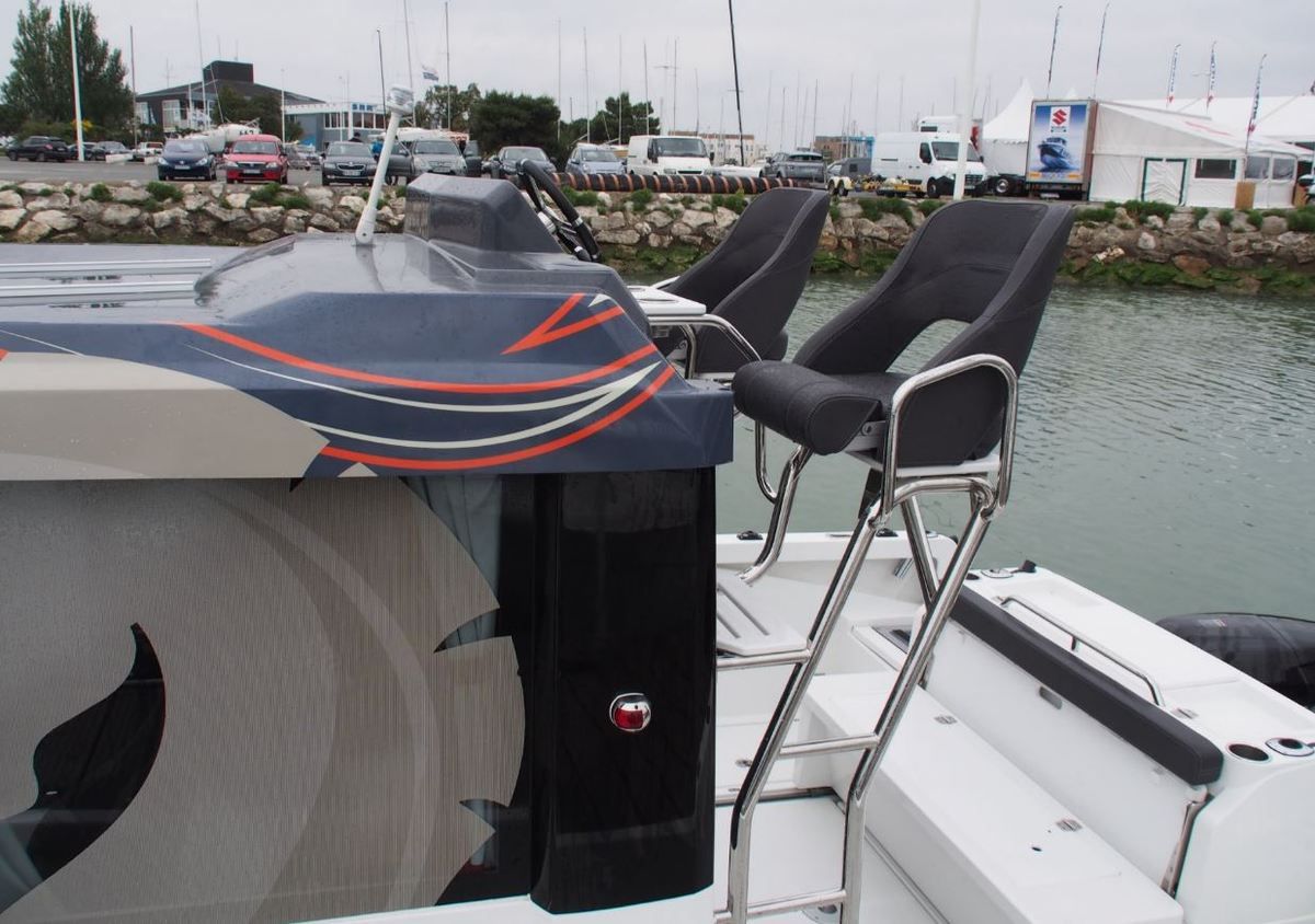 Exclusif interview audio - premières photos du Bénéteau Barracuda 8 ...