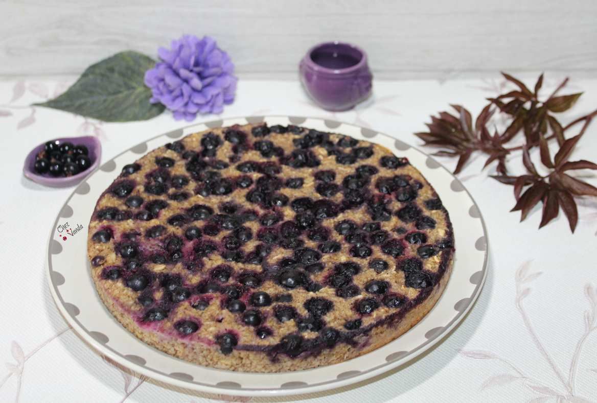 Gâteau d'avoine aux fruits rouges ( version cassis ) - Chez Vanda