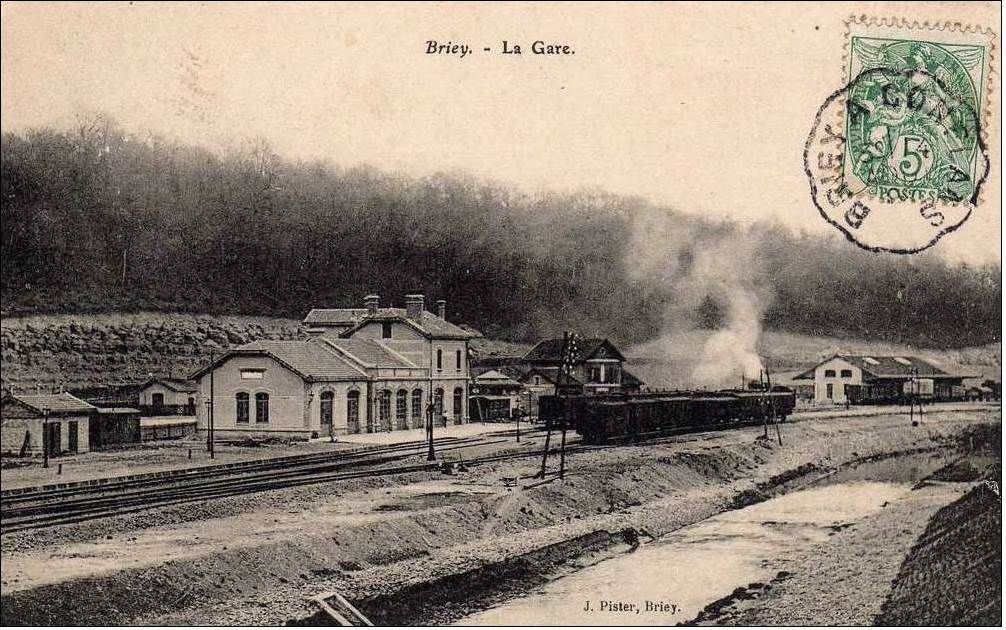 La gare de Crécy La Chapelle - Le blog de challenger60
