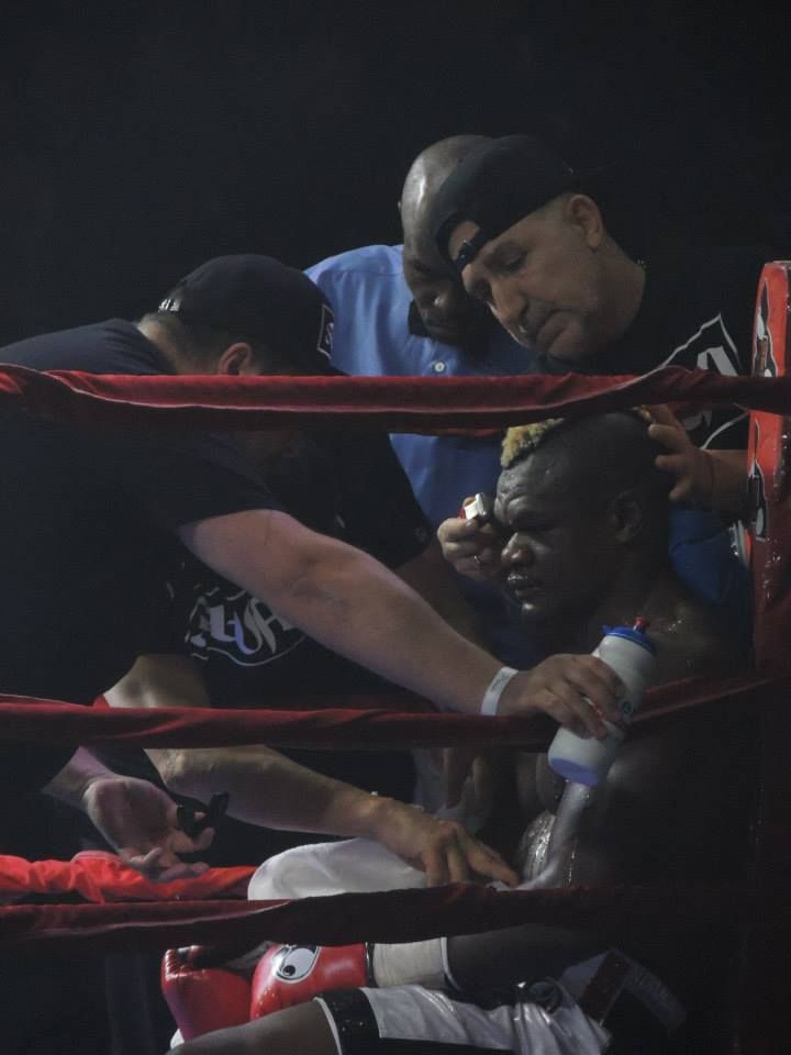 Youri Kalenga... 20 nouvelles photos en ligne - boxeanglaisenews2014 ...