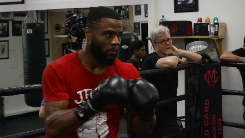 À moins de 3 semaines de son combat, Jean Pascal peaufine sa stratégie ...