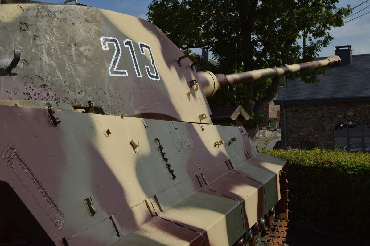 Battle of the Bulge: Bastogne, Houffalize, La Gleize, Manhay - Tanks et ...