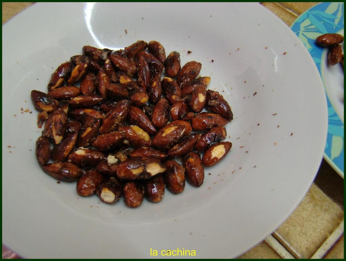Faire des amandes grillées au caramel (vidéo) - La Cachina