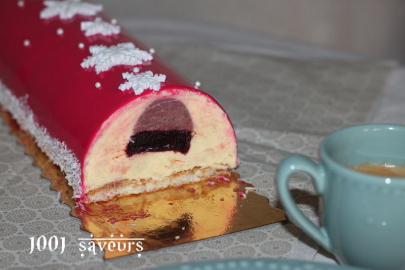Bûche Vanille, Fruits rouges et Coco - Mille et une saveurs