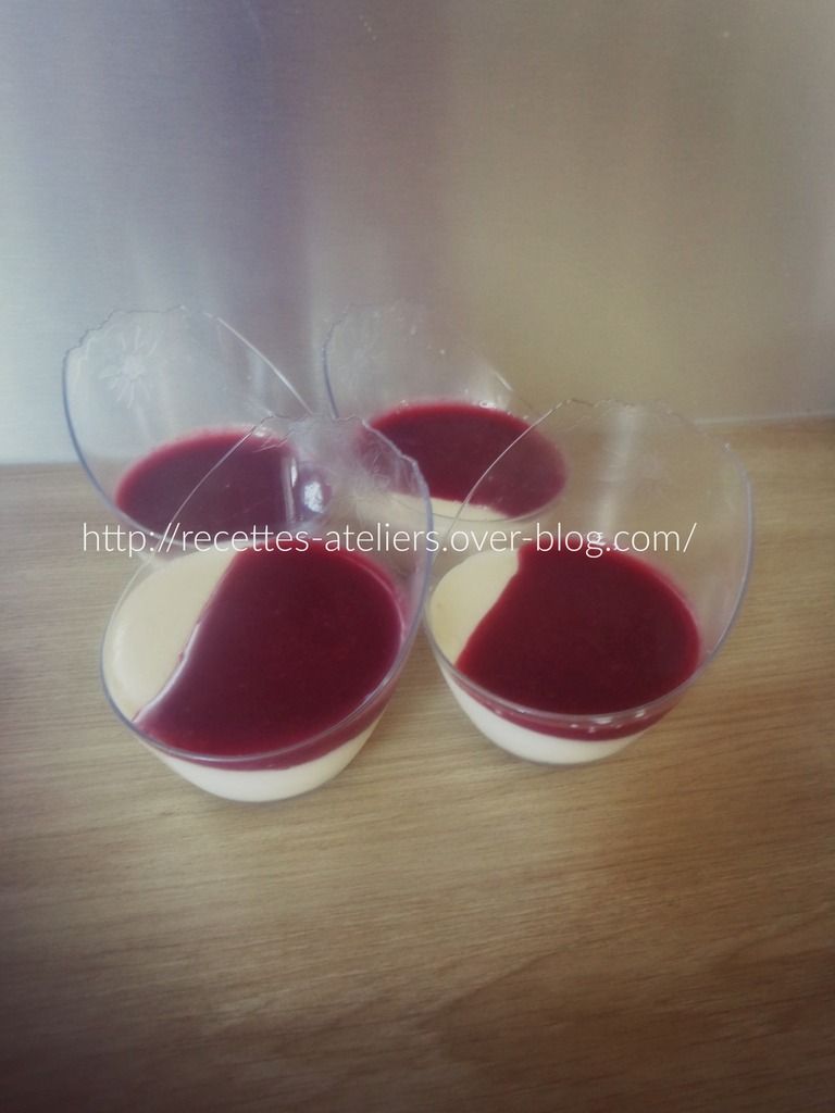 Panna cotta aux fruits rouges - Les Recettes de Virgin'