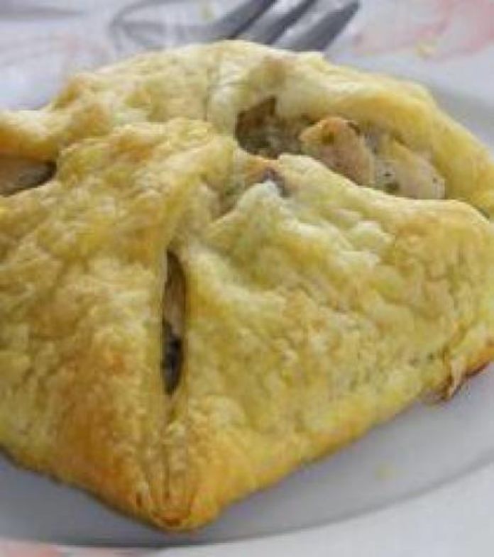Feuilleté au poulet - Petites recettes du monde en famille