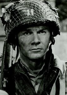 STEVE FORREST BIOGRAPHIE - CINEREVES ACTERIEUR DU CINEMA