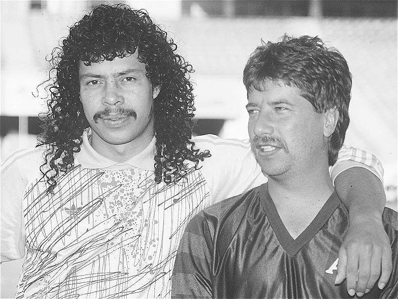 Feliz 'cumple' 'Loco' René: homenaje en blanco y negro - Tienda Tribuna ...