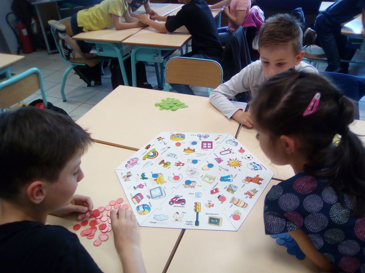 Ateliers jeux en anglais pour les CM1-CM2 - Ecole Notre Dame Campénéac