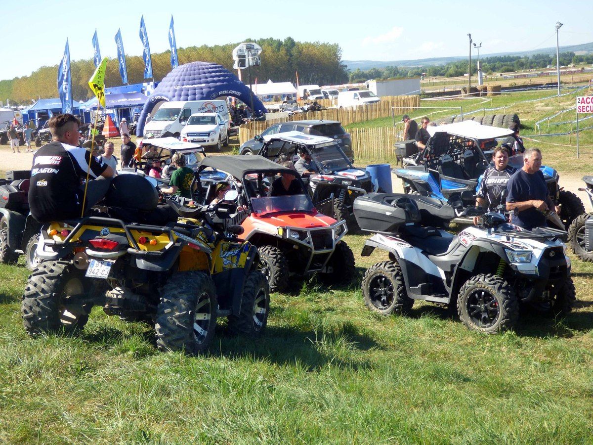 David Douillet et Damin Abad par monts et par Pont-de-Vaux. - LJPDV