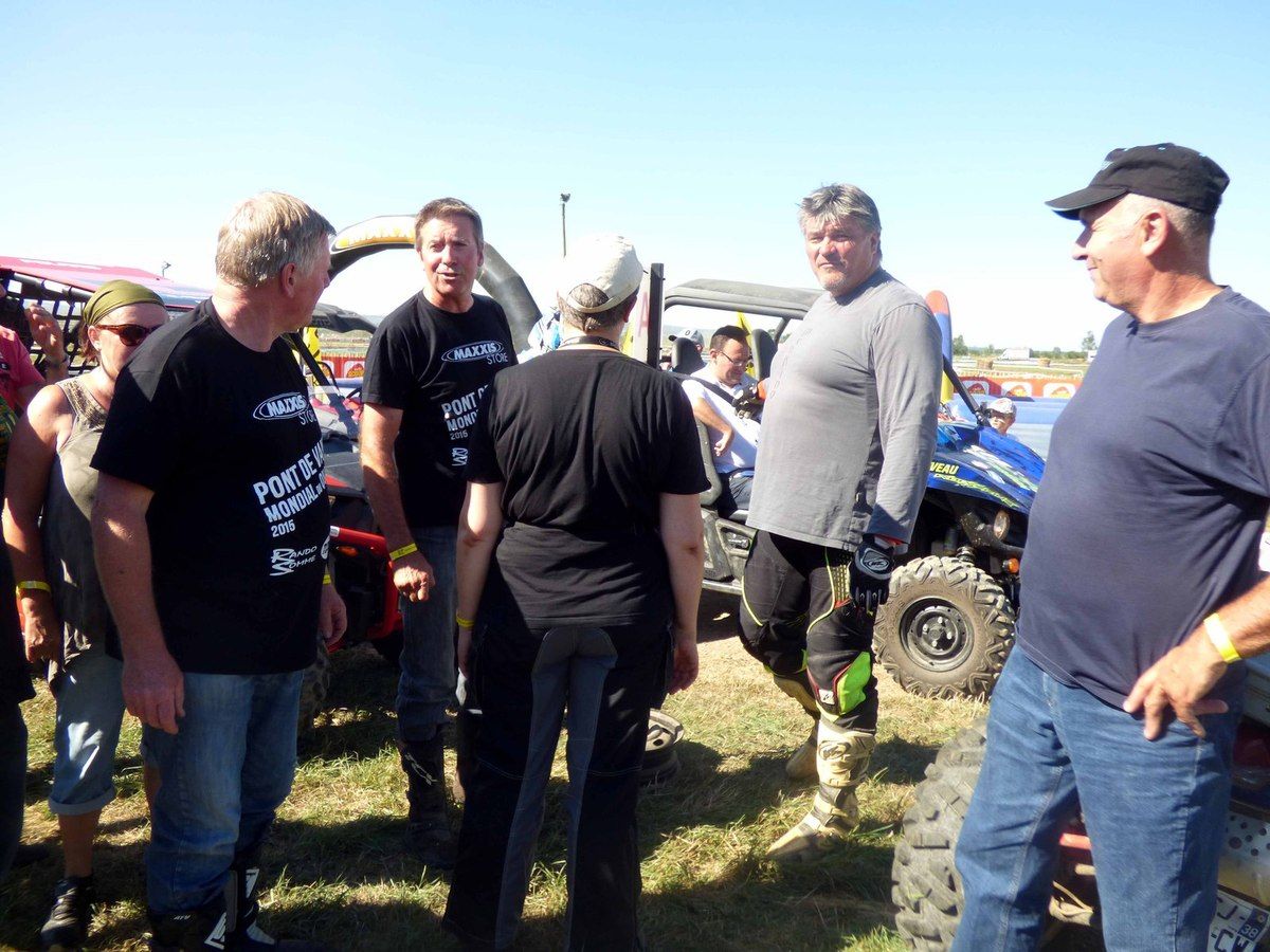 David Douillet et Damin Abad par monts et par Pont-de-Vaux. - LJPDV