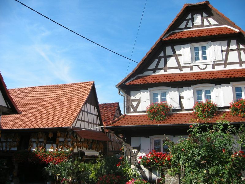 LES PLUS BEAUX VILLAGES DE FRANCE : HUNSPACH (BAS-RHIN) - VICTOR ...